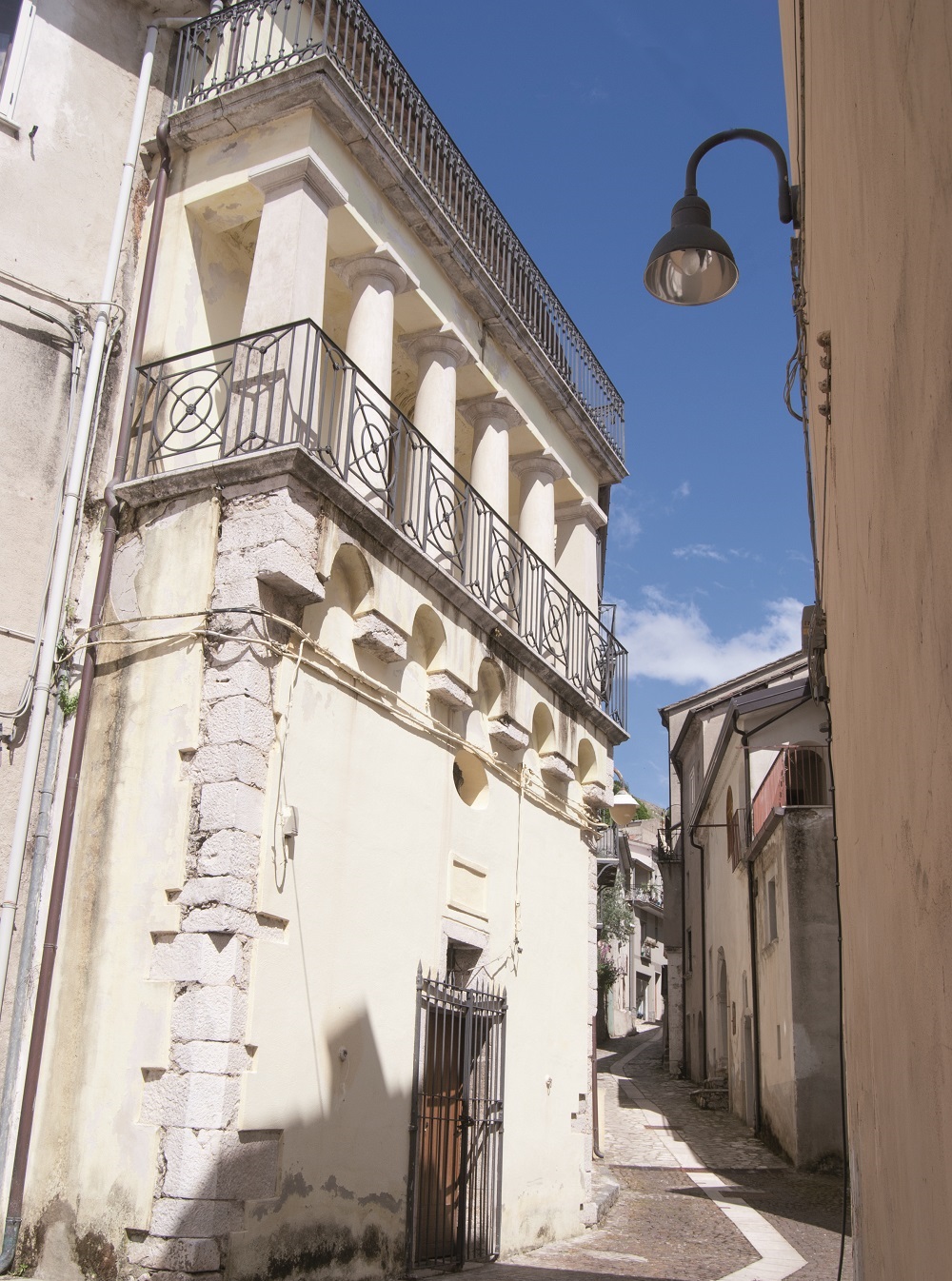 Palazzo de' Ruggieri, Musei e Architettura a Santomenna - Destinazione ...